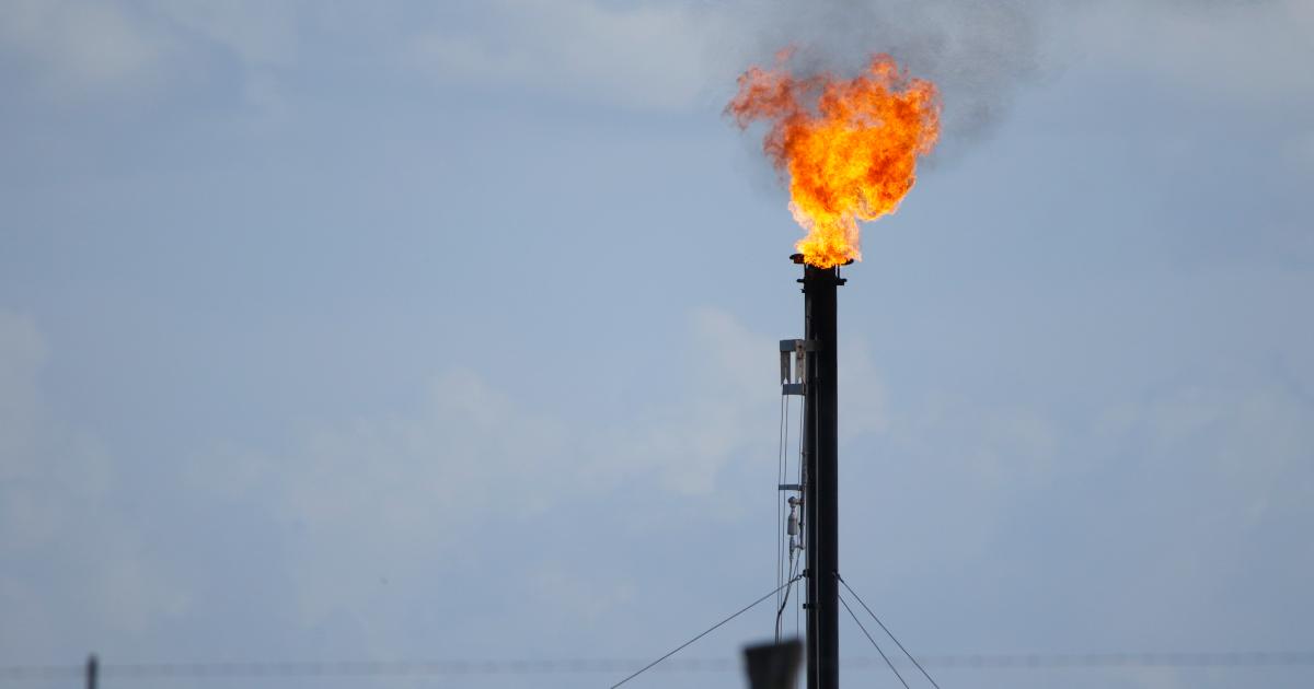 New study quantifies health impacts from oil and gas flaring in U.S. | EDF